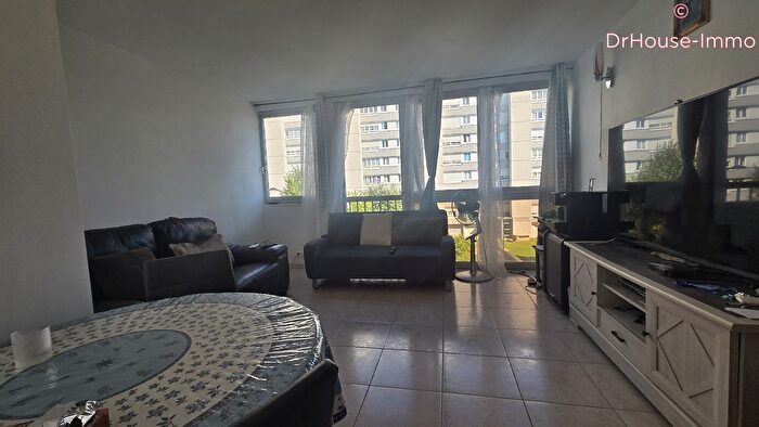 Appartement à vendre - Aubervilliers, Centre-ville, Victor Hugo - 4 pièces - 3 chambres