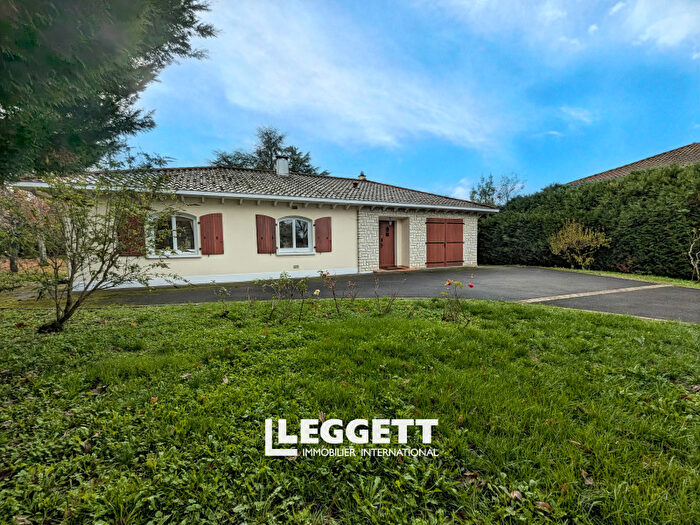 Maison à vendre - Angoulême, Saint-Ausone, Saint-Martin - 7 pièces - 5 chambres