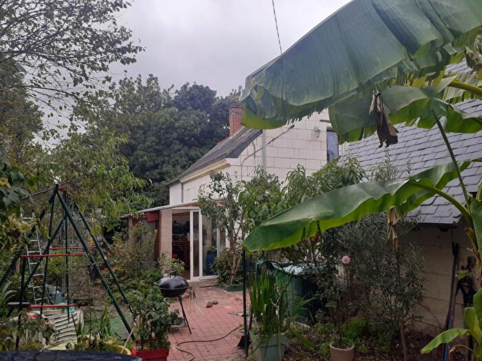 Maison à vendre - Longué, Longué-Jumelles - 4 pièces - 3 chambres