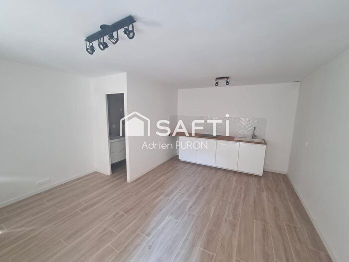 Pantin, Quatre Chemins Sud : Appartement 1 pièce à vendre