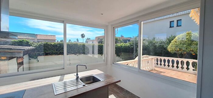 Maison à vendre - Villeneuve-Loubet, Plage - 6 pièces - 5 chambres