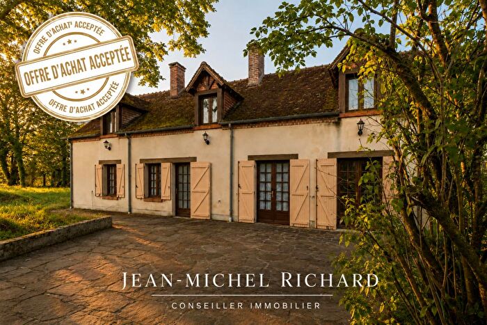 Châtillon-sur-Cher : Maison 6 pièces à vendre