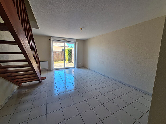 Maison 3 pièces à louer à Les Billaux