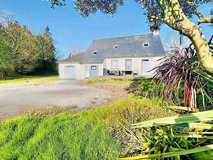 Maison à vendre - Plumergat - 6 pièces - 5 chambres