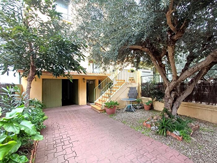 Maison à vendre - Perpignan, Les Platanes - 6 pièces - 3 chambres