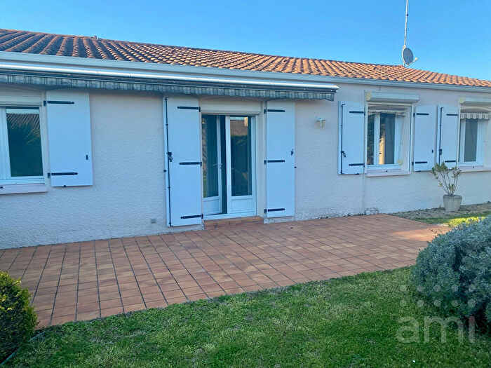 Maison à vendre - Niort, Sainte-Pezenne - 5 pièces - 3 chambres