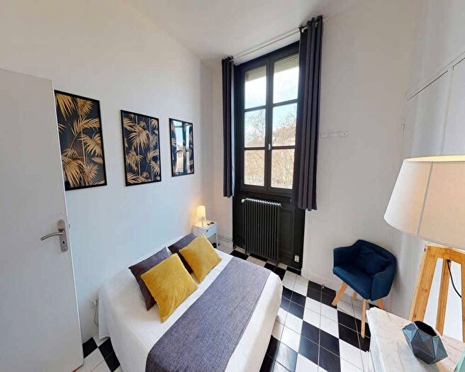 Appartement à louer - Terreaux, Lyon er arrondissement - 4 pièces - 4 chambres