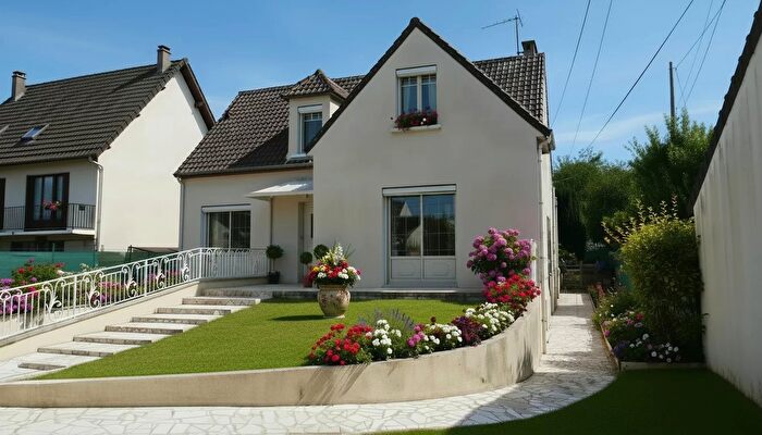 Chelles, Les Coudreaux : Maison 8 pièces à vendre