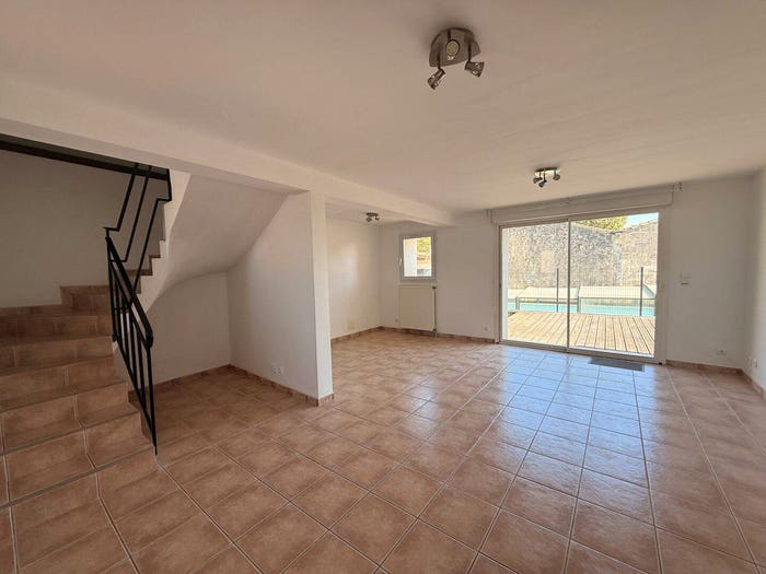 Maison 5 pièces à louer à Baron