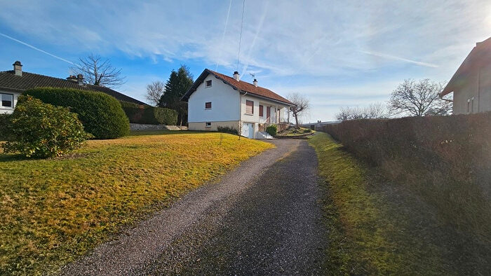 Maison 5 pièces à vendre à Darney