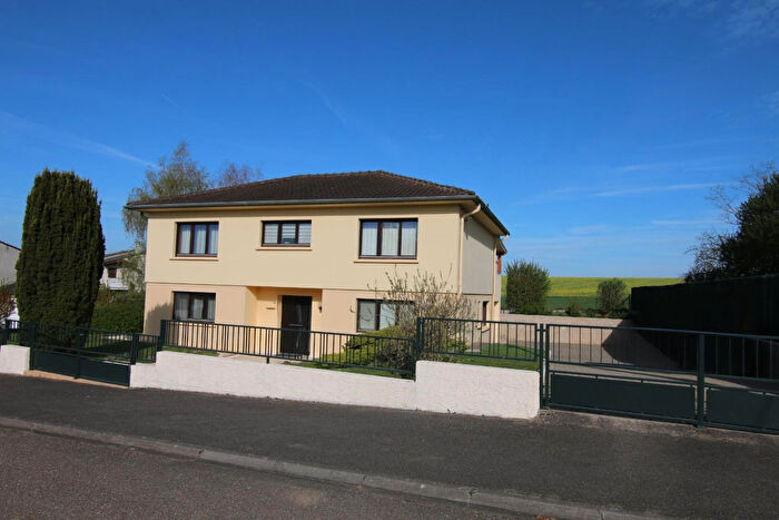 Maison à vendre - Mécleuves - 6 pièces - 4 chambres