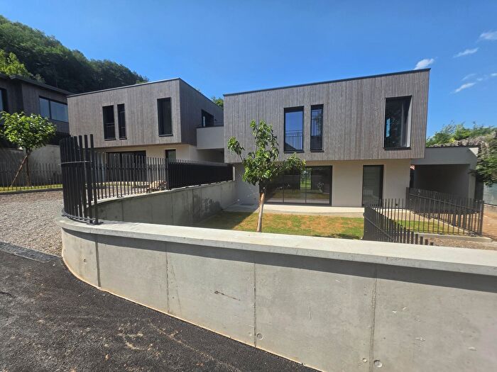 Maison 4 pièces à Seyssinet-Pariset, Village, Bois Roland, à louer