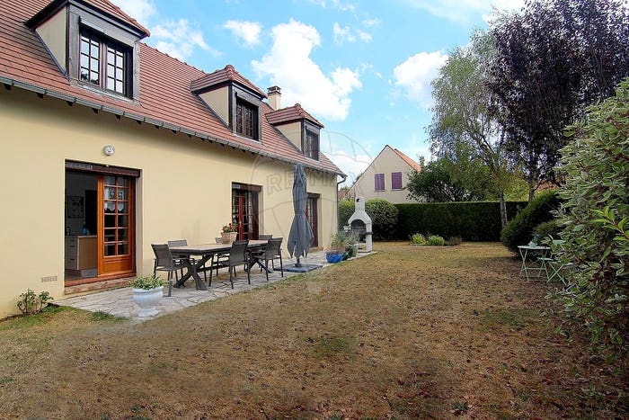 Maison 8 pièces à vendre - Buc