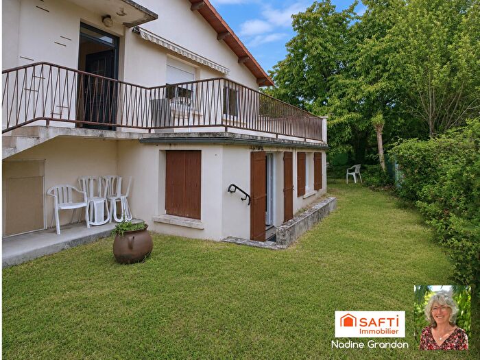 Chalais : Maison 6 pièces à vendre