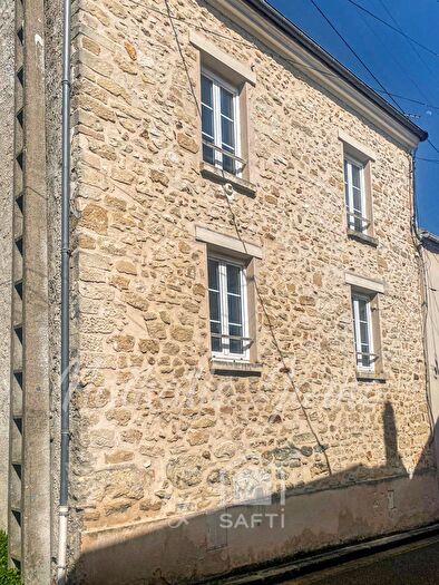 Mézy-sur-Seine : Maison 3 pièces à vendre