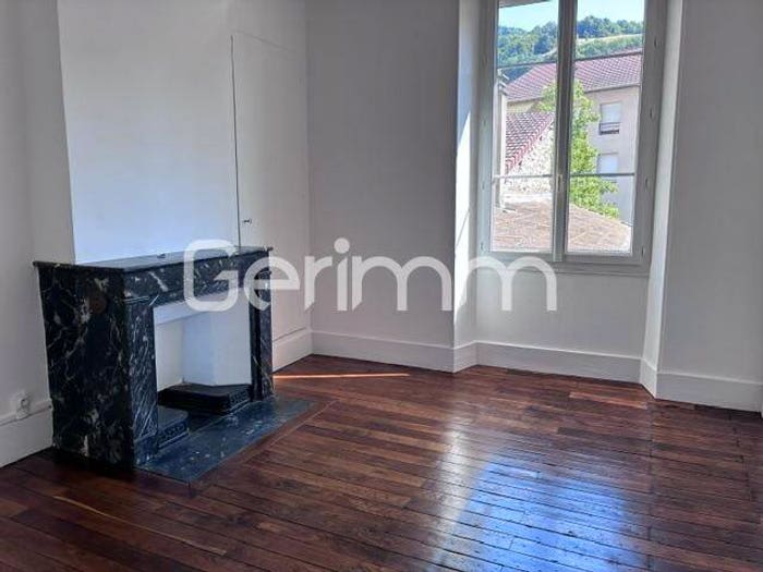 Appartement 4 pièces à Centre Ville Est, Voiron, à louer