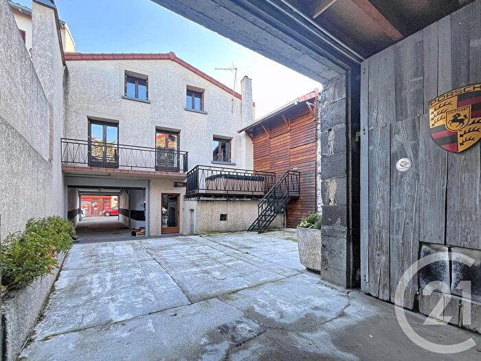 Maison à vendre - Mozac - 7 pièces - 5 chambres