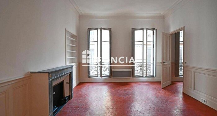 Appartement 2 pièces à Zone Pietonne, Avignon, à louer