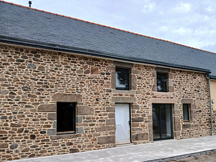 Maison à louer - Ménéac - 5 pièces - 4 chambres