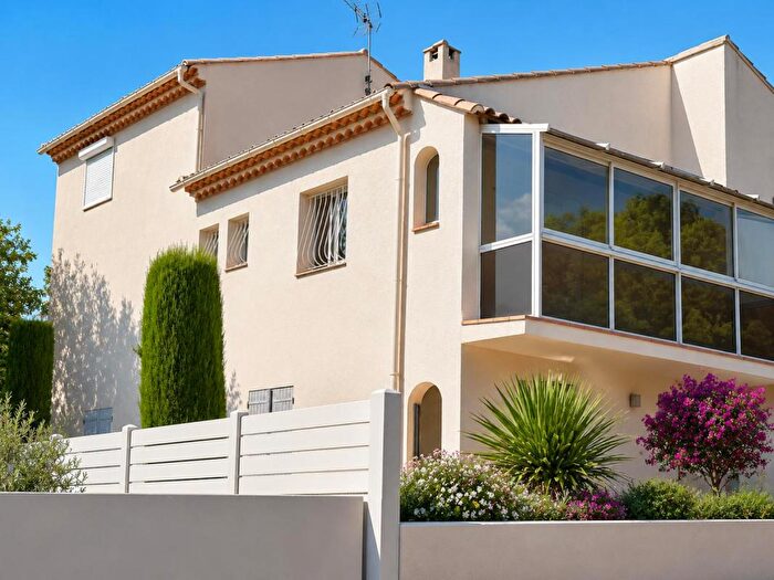 Maison 8 pièces à Béziers, à vendre