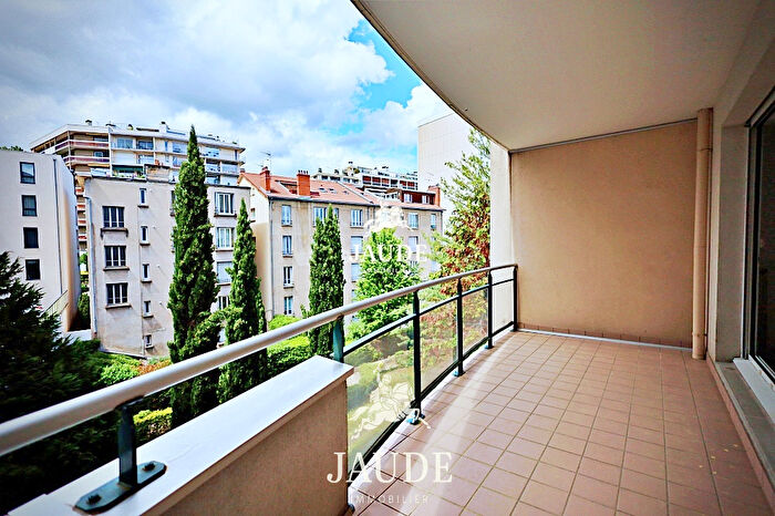 Appartement à louer - Chamalières, Royat - 2 pièces - 1 chambre