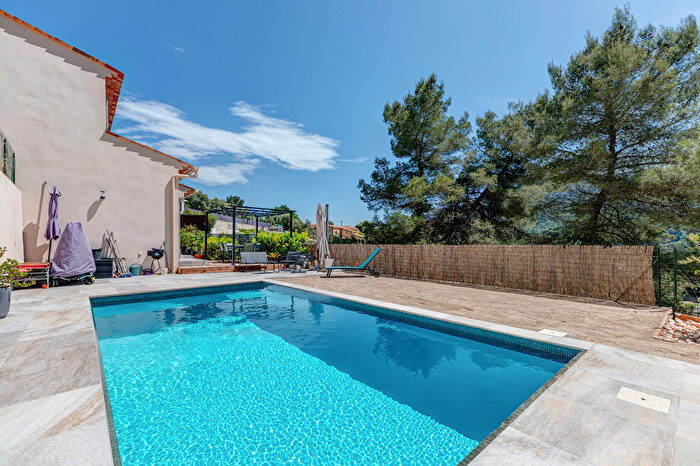 Maison 6 pièces à Tourrette-Levens, à vendre