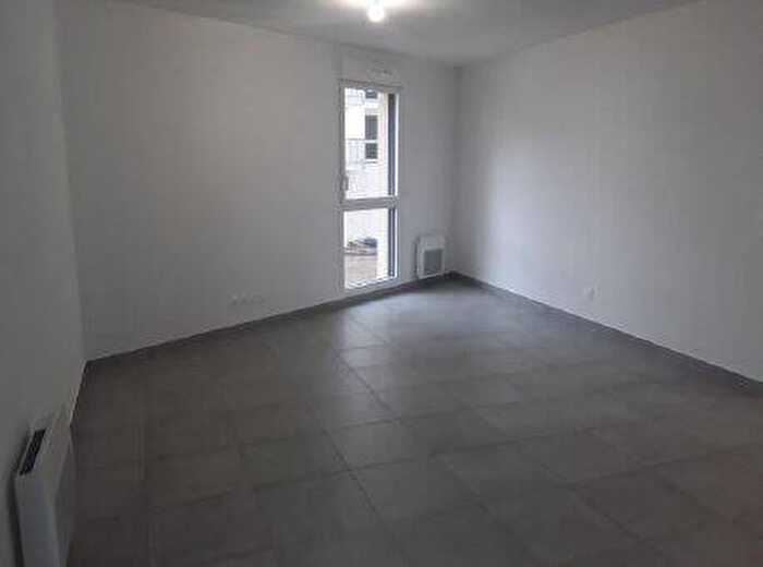Centre, Décines-Charpieu - Appartement 1 pièce à louer