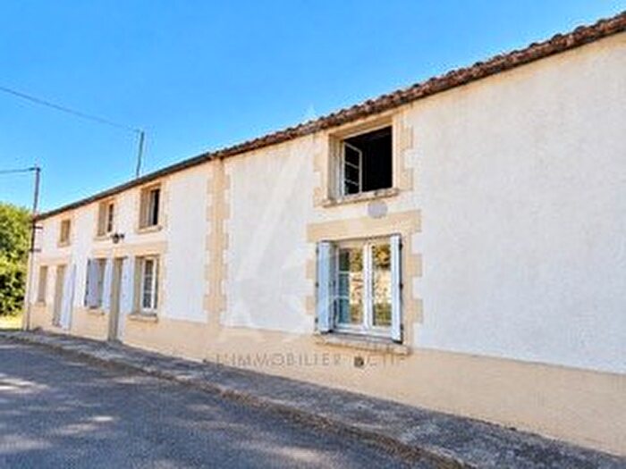 Maison 5 pièces à vendre à Saint-Étienne-du-Bois