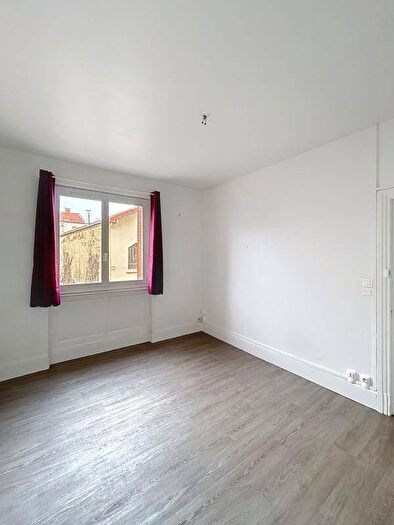 Appartement à louer - Les Salins, Clermont-Ferrand - 2 pièces - 1 chambre