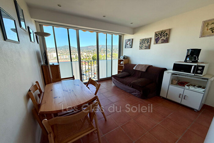 Appartement 1 pièce à vendre à Le Lavandou, Centre-ville, Plage du Lavandou, Pointe Pilon