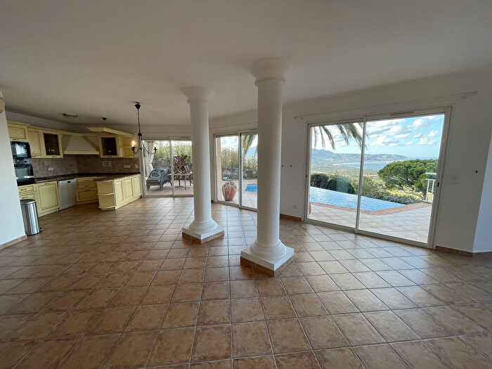 Maison à vendre - Lumio - 5 pièces - 4 chambres