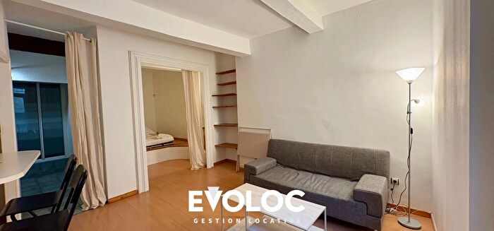 Appartement à louer - Montpellier, Centre historique - 1 pièce