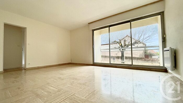 Appartement à louer - Périgueux, Haut-Périgueux, Pompidou Hôpital - 3 pièces - 2 chambres