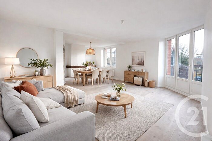 Appartement à vendre - Lille, Faubourg de Béthune - 5 pièces - 4 chambres