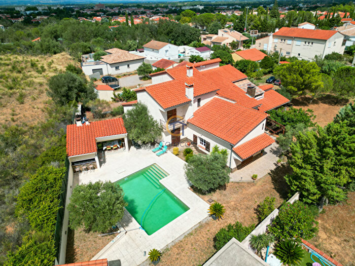 Maison à vendre - Thuir - 10 pièces - 6 chambres