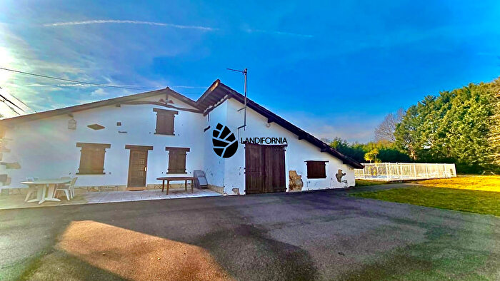 Maison 6 pièces à Saubrigues, à vendre