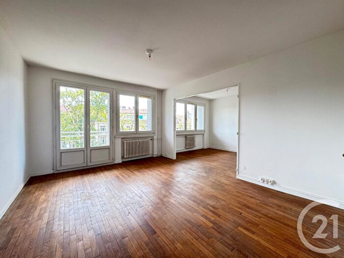 Metz, Nouvelle ville - Appartement 4 pièces à louer