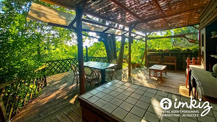 Maison à vendre - Le Vigan - 11 pièces - 7 chambres