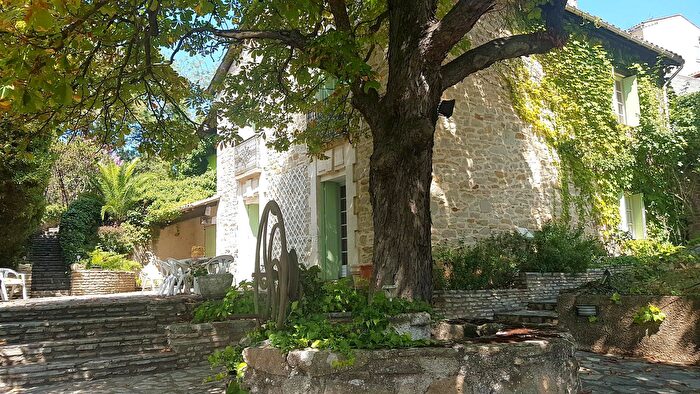 Maison 8 pièces à vendre à Lamalou-les-Bains