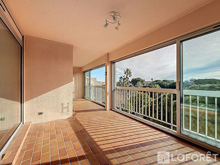 Appartement à vendre - Hyères, Port - 3 pièces - 2 chambres