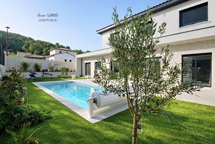 Clermont-lHérault : Maison 6 pièces à vendre