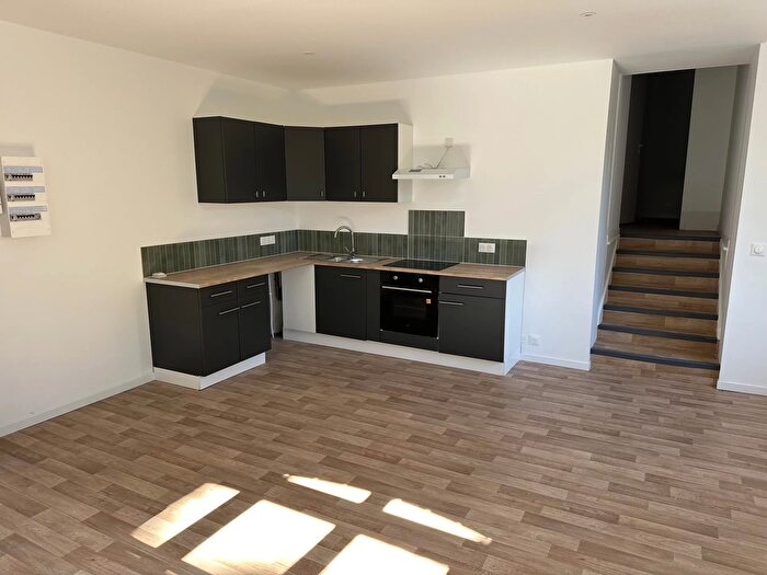 Appartement à louer - Bazas - 4 pièces - 3 chambres