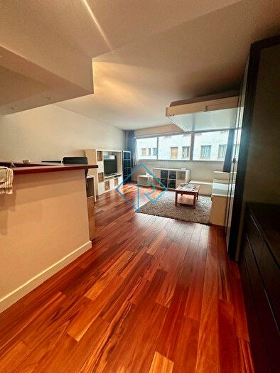 Appartement à louer - Paris e , Mouzaia - 1 pièce