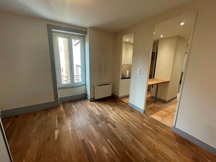 Centre Nord, Oullins-Pierre-Bénite : Appartement 3 pièces à louer