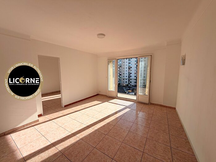 Marseille 15ème, Saint-Louis : Appartement 3 pièces à louer