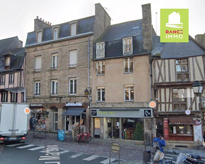 Appartement à louer - Ville Intra Muros, Dinan - 1 pièce