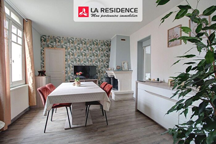 Maison à vendre - Saint-Étienne-du-Rouvray - 5 pièces - 3 chambres