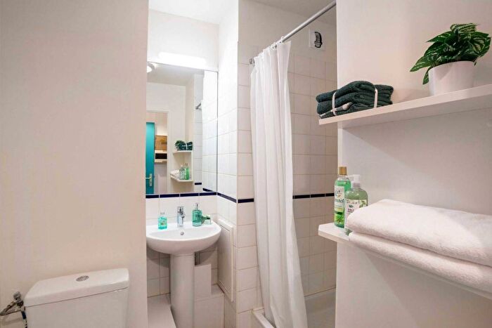 Appartement à louer - Esplanade Nord Est, Strasbourg - 1 pièce