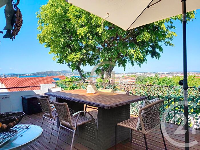 Appartement à vendre - Sète, Centre-ville - 3 pièces - 2 chambres