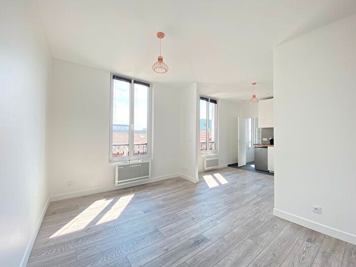 Appartement 1 pièce à louer à Montreuil, Bas Montreuil, Bobillot